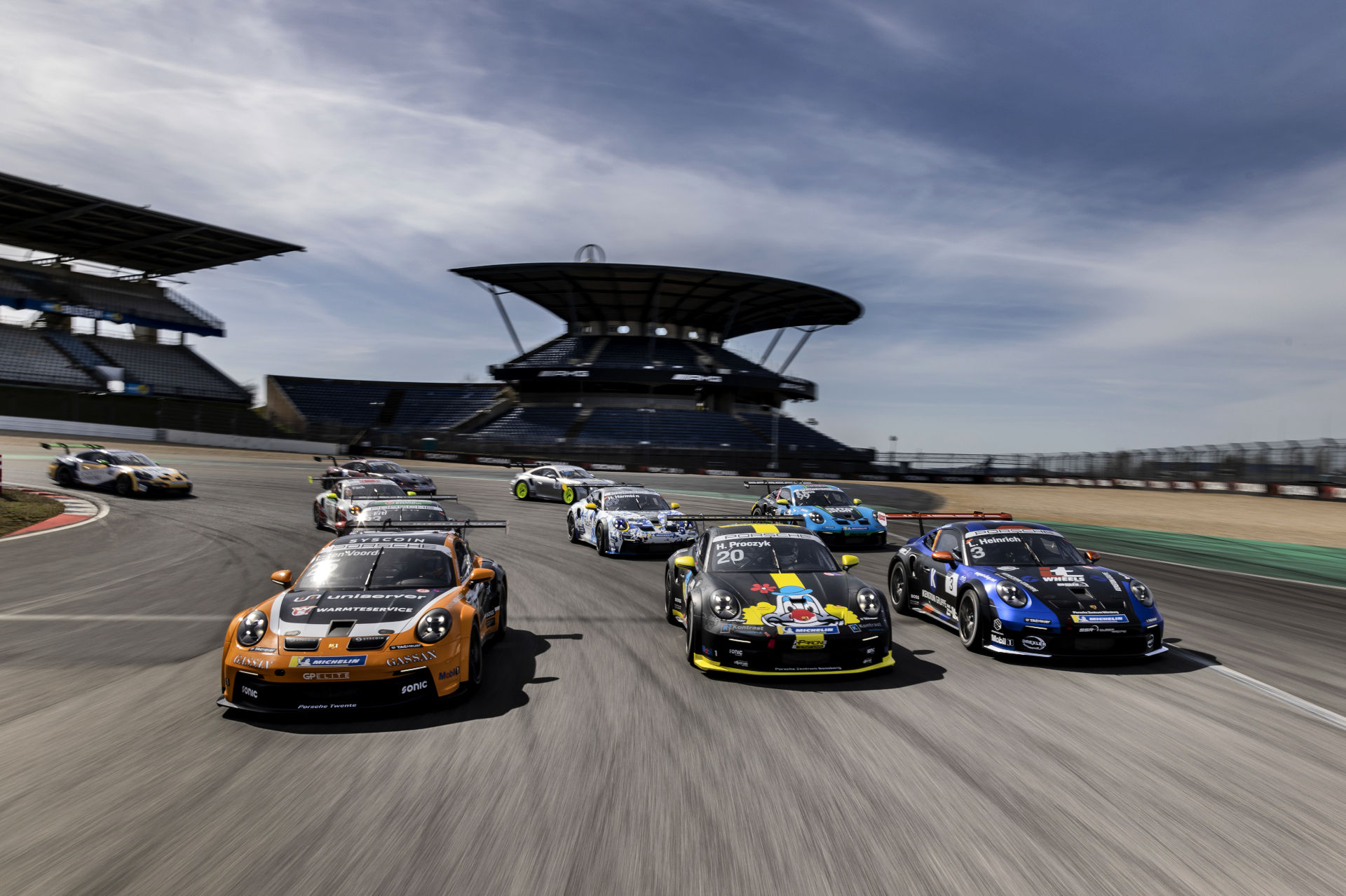 Fahrertraining für Rennfahrer - HP Racing International