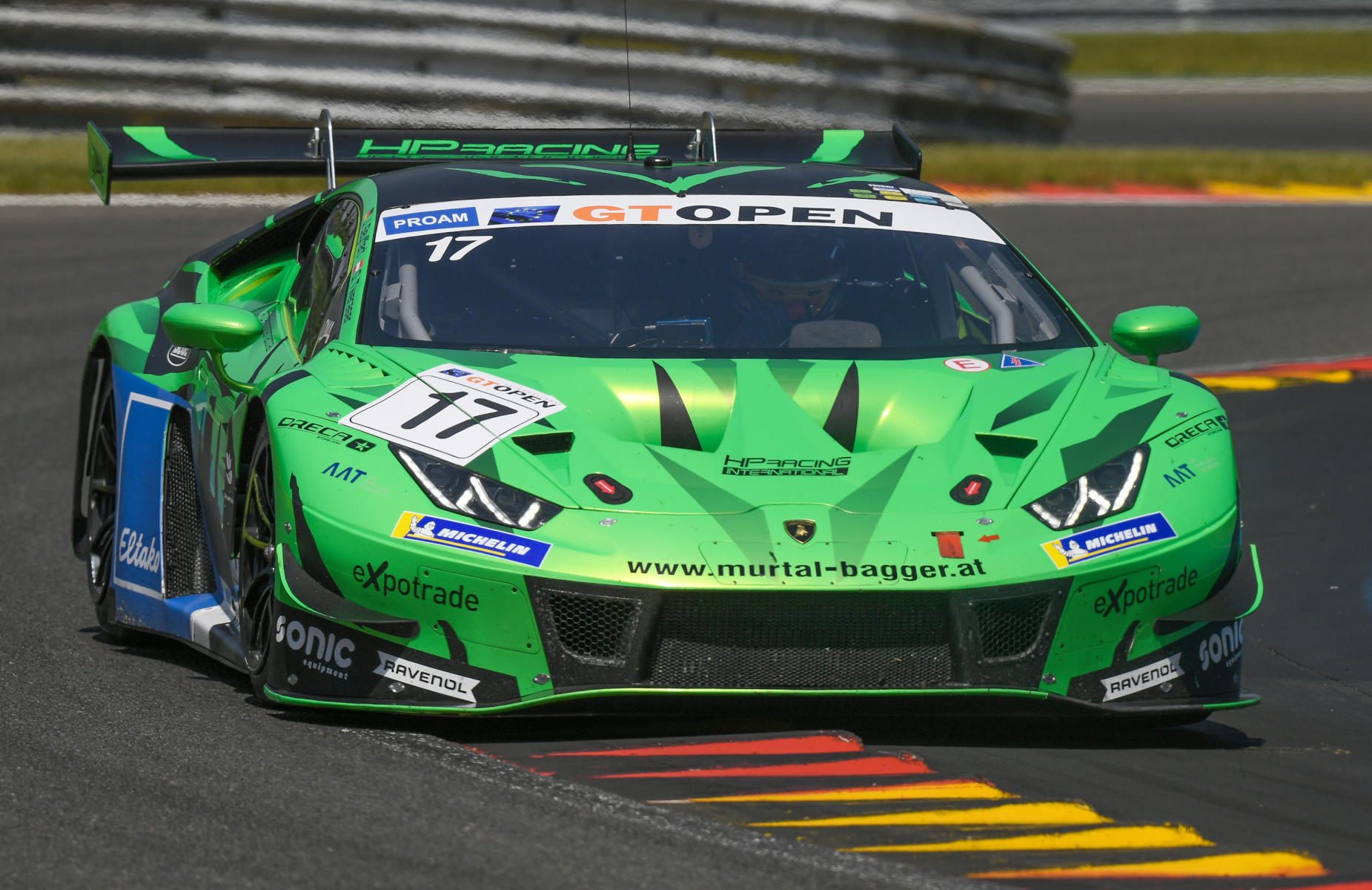 Fahrzeuge - HP Racing International